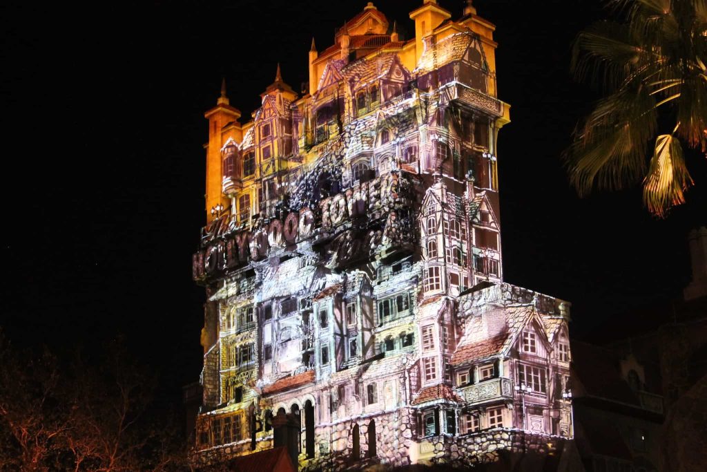 PHOTOS, VIDEO: Sunset Seasons Greetings Holiday Show Debuts at Disney’s ...
